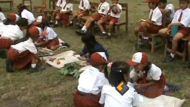 10 Permainan Tradisional Sunda untuk Mengisi Waktu Luang